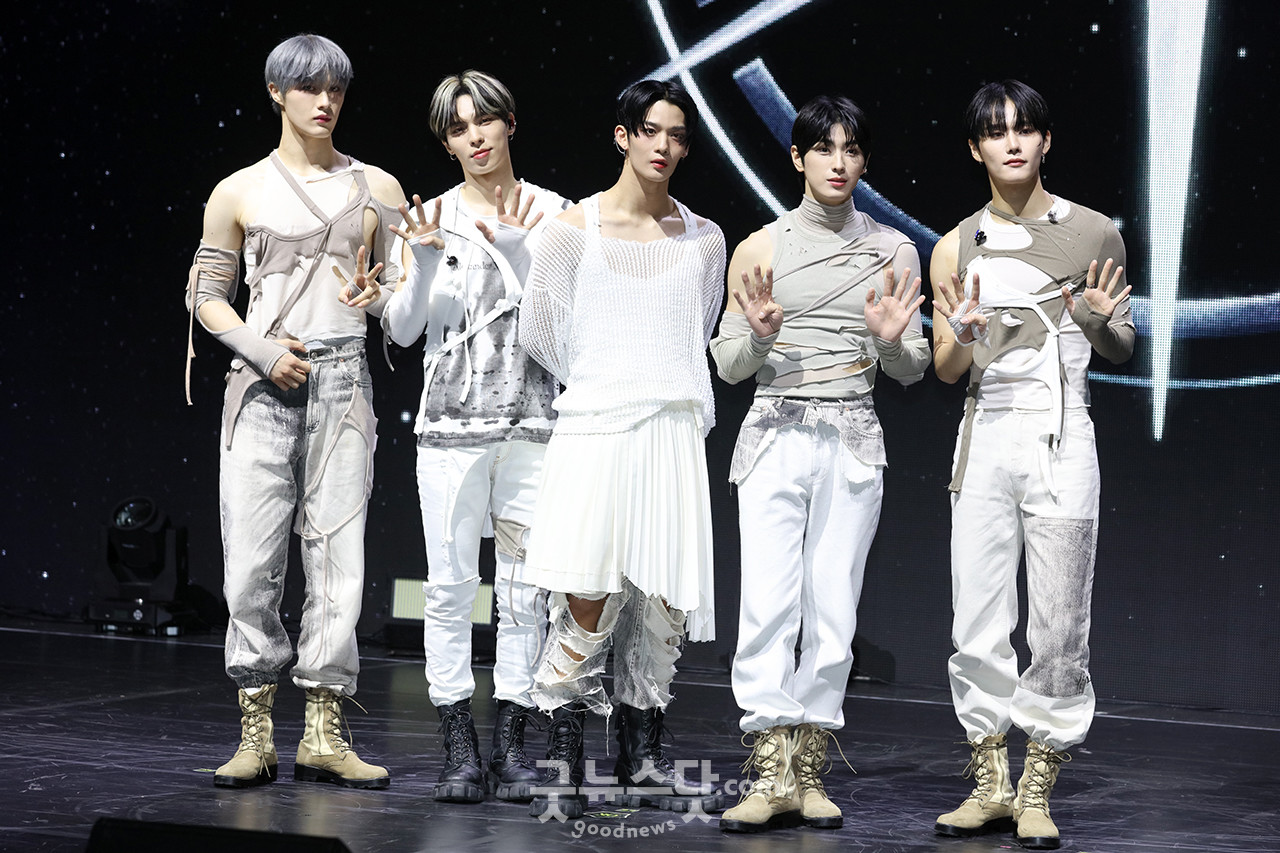 [덕샷] CIX, 9개월 만에 컴백