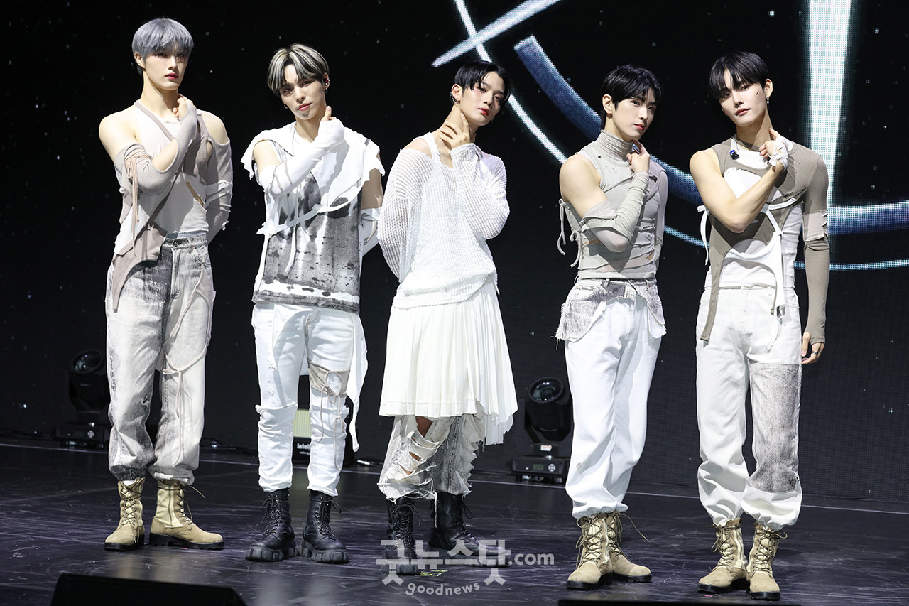 [덕샷] CIX, 9개월 만에 컴백